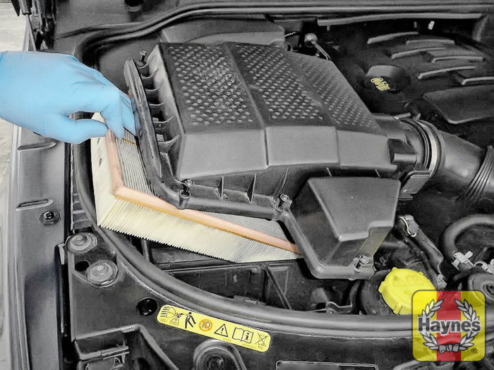 Changing the Engine Air Filter Land Rover Range Rover Sport 2005 - 2009 ...