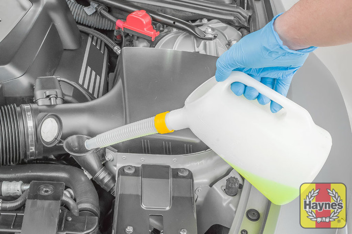 Checking screen wash BMW 6-Series 2004 - 2009 | Haynes Manuals – Haynes ...